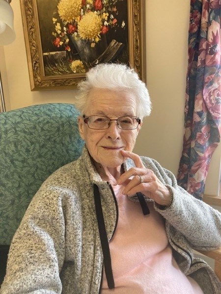 Obituary For Yvonne Alice Watson (nee Thornhill)